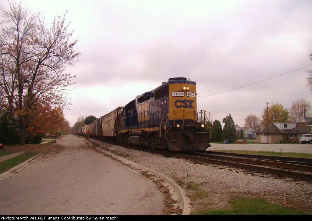 CSX 2613 at Port Lambton